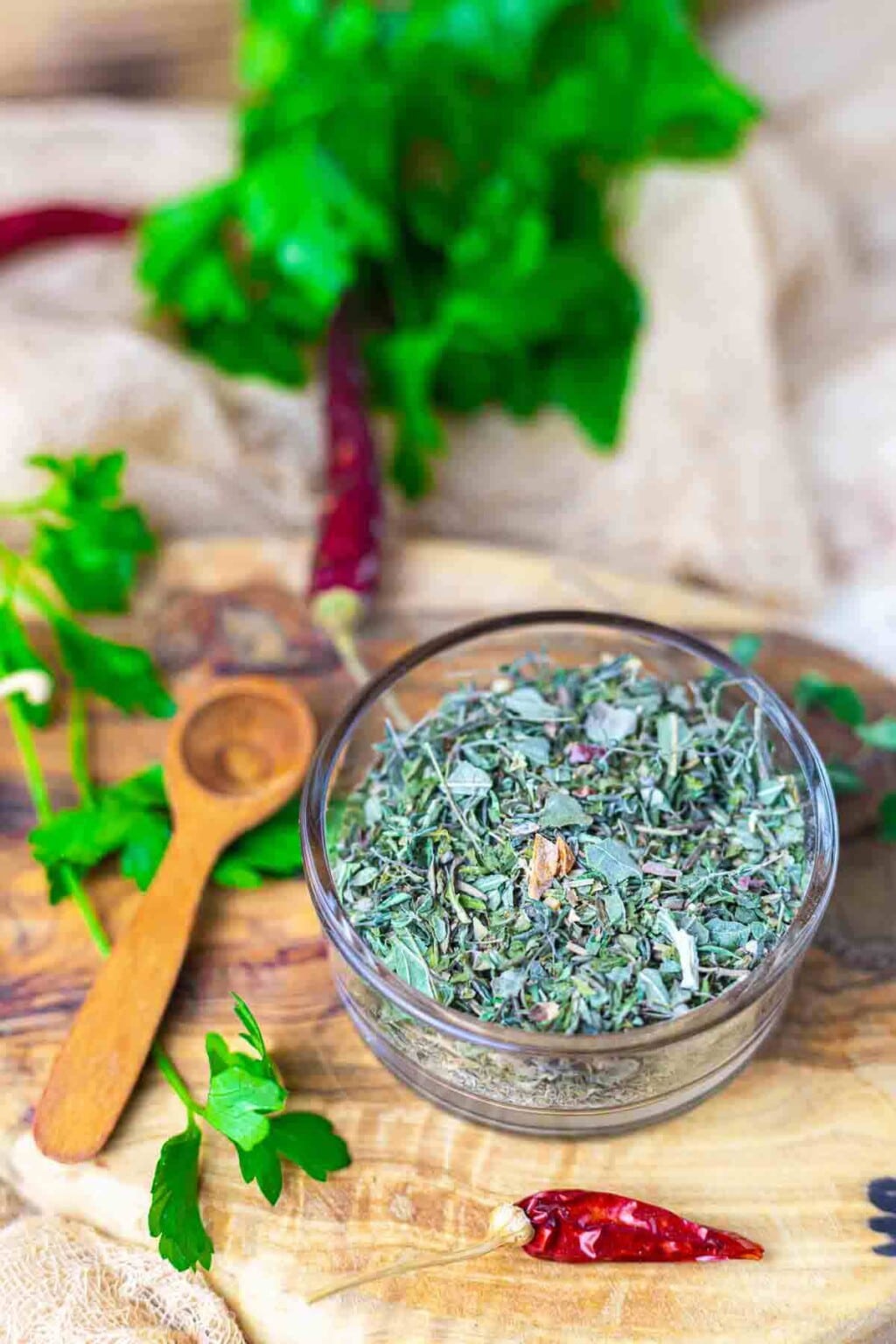 Creating Italian Herbs Mix - Tiny Batch Cooking